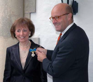 Sandra Pfaff Receives Swedish Royal Honors | The Swedish Colonial Society